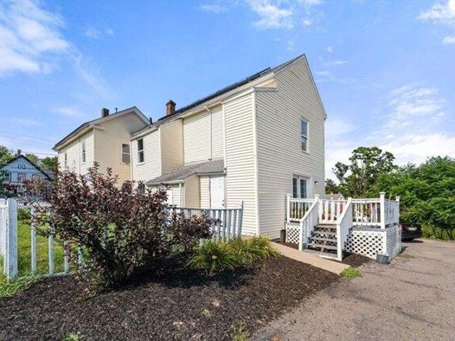 house with 5 bedroom, Leominster MA ES105061727