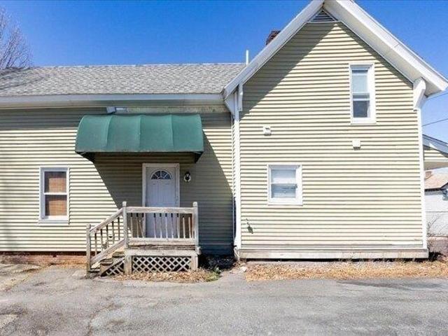 house with 5 bedroom, Leominster MA ES103162903