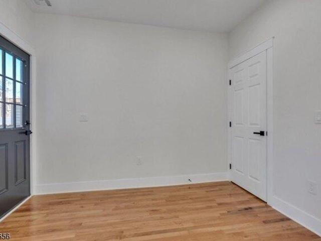 house with 5 bedroom, Leonia NJ ES104410808