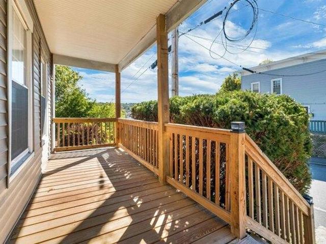 house with 5 bedroom, Lebanon NH DLS102725698