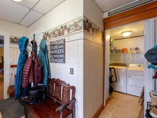house with 5 bedroom, Lebanon NH DS104008031