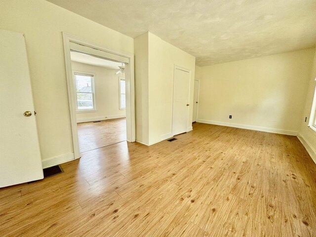 house with 5 bedroom, Lebanon NH ES105105335