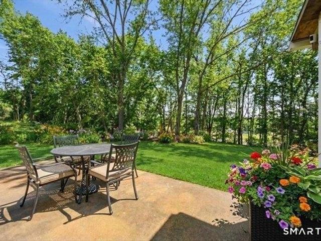 house with 5 bedroom, Ledyard CT DS103070831