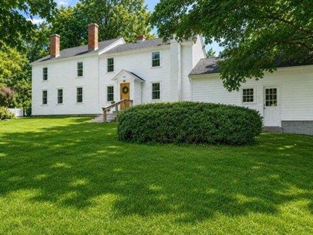 house with 5 bedroom, Lee MA ES105190768