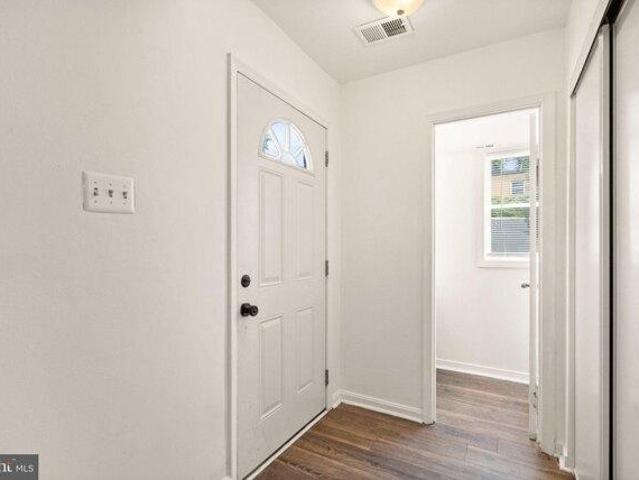 house with 5 bedroom, Leesburg VA ES104907064