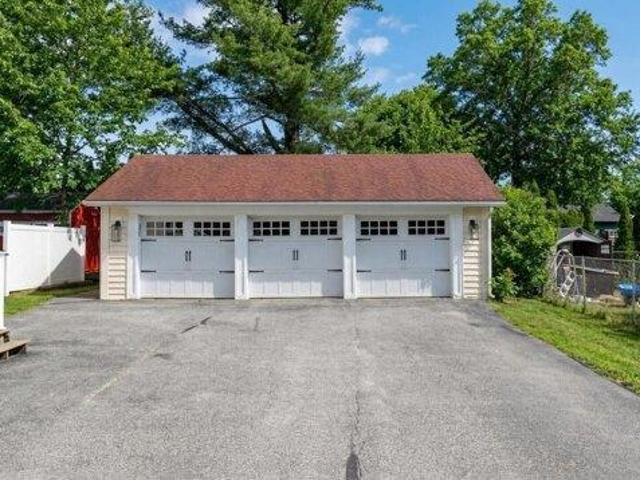 house with 5 bedroom, Lewiston ME DLS102342633