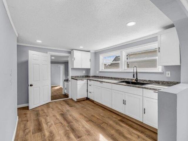 house with 5 bedroom, Lewiston ME ES104189904