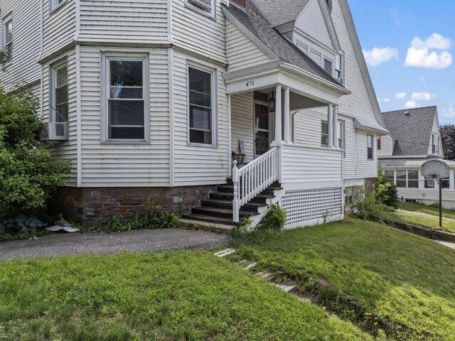 house with 5 bedroom, Lewiston ME ES104852618