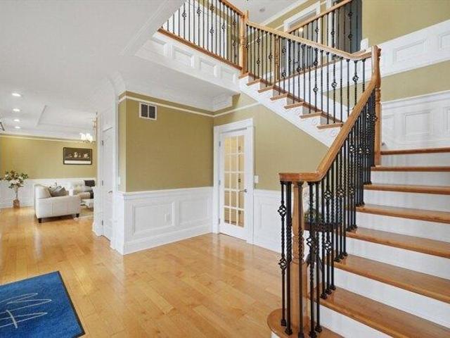 house with 5 bedroom, Lexington MA DLS102215823