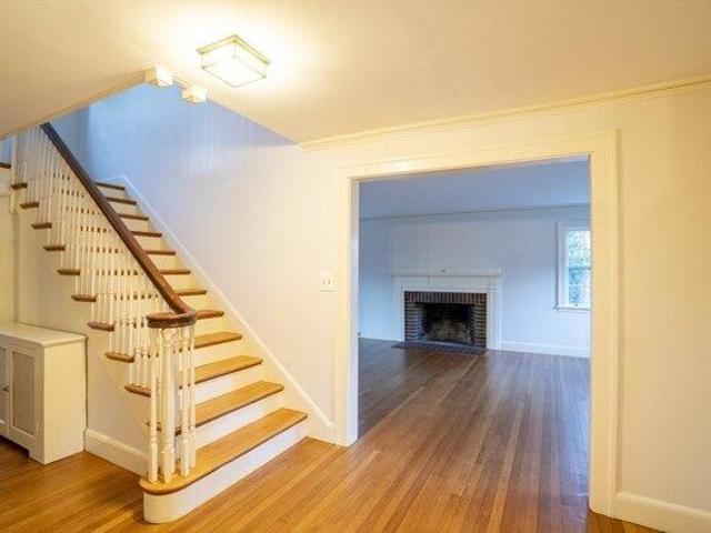 house with 5 bedroom, Lexington MA DLS102583274