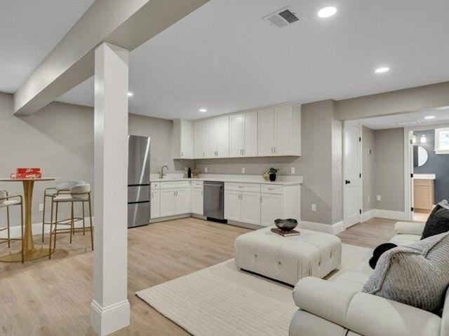 house with 5 bedroom, Lexington MA ES104848775