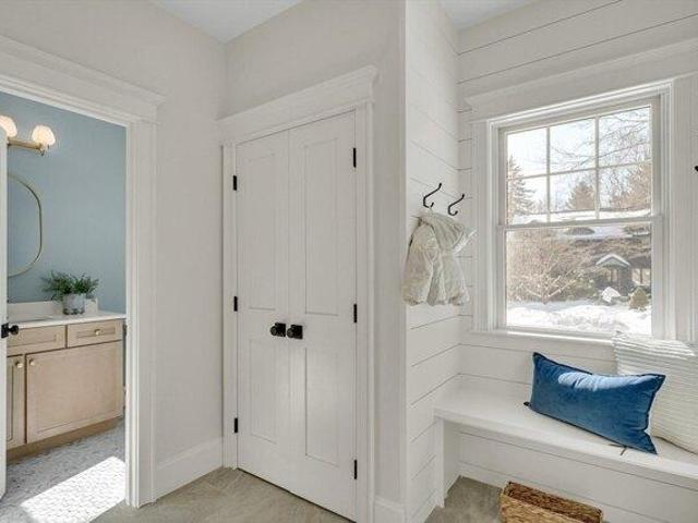 house with 5 bedroom, Lexington MA ES105095684