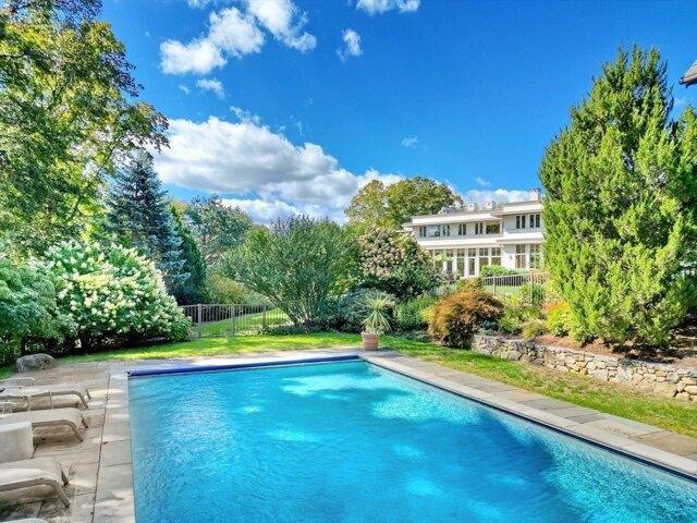 house with 5 bedroom, Lincoln MA DS104329919
