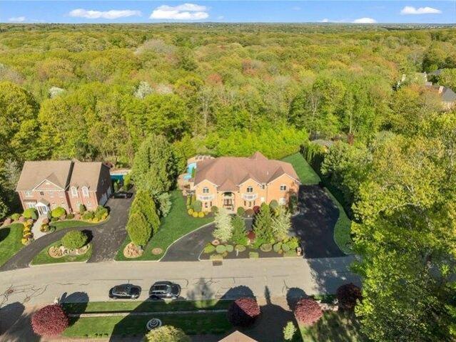 house with 5 bedroom, Lincoln RI DLS102634817
