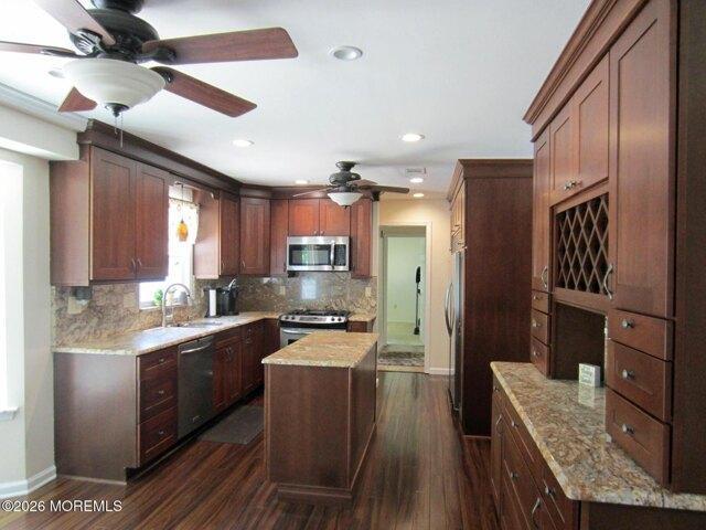 house with 5 bedroom, Lincroft NJ ES104835695