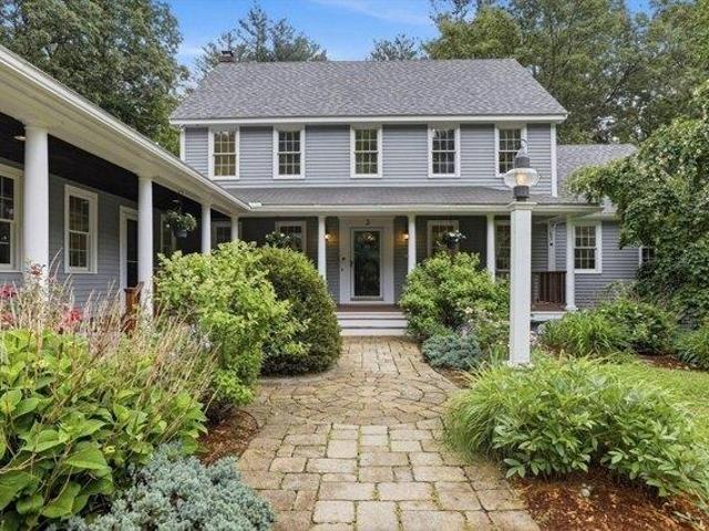house with 5 bedroom, Littleton MA ES104654378