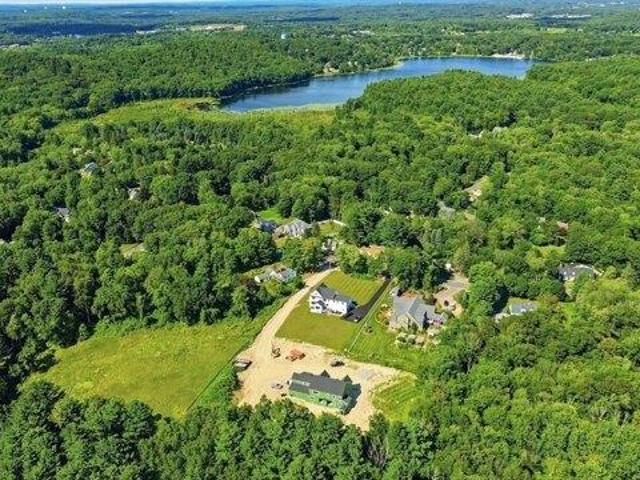 house with 5 bedroom, Littleton MA ES105144555