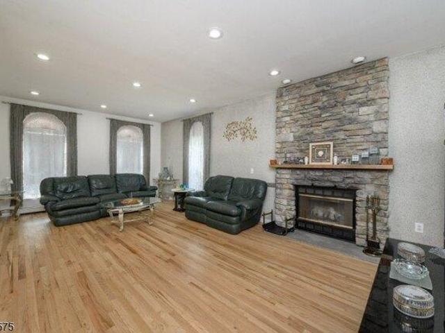 house with 5 bedroom, Little Falls NJ ES104919960