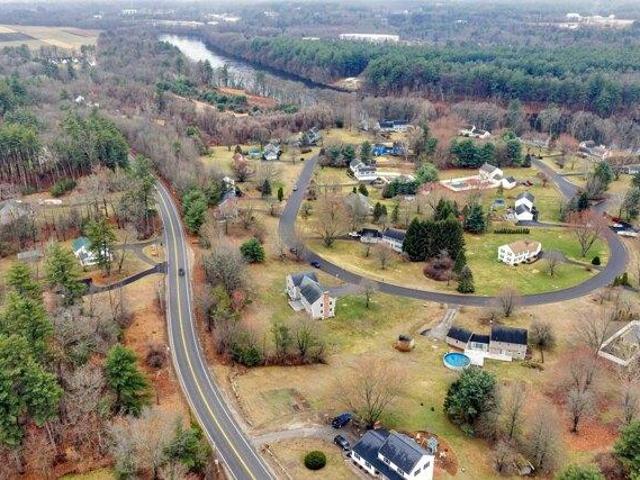 house with 5 bedroom, Litchfield NH DS102671121