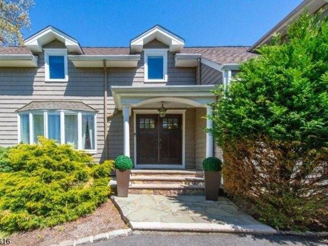 house with 5 bedroom, Livingston NJ DS102724806