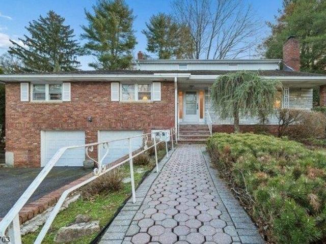 house with 5 bedroom, Livingston NJ DS102727717