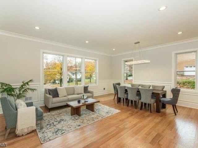 house with 5 bedroom, Livingston NJ ES104410779