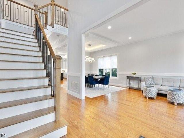 house with 5 bedroom, Livingston NJ ES102828622