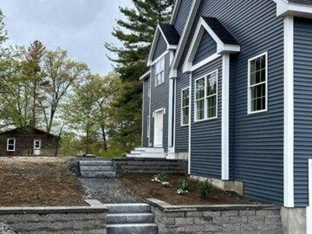 house with 5 bedroom, Londonderry NH DLS102446430