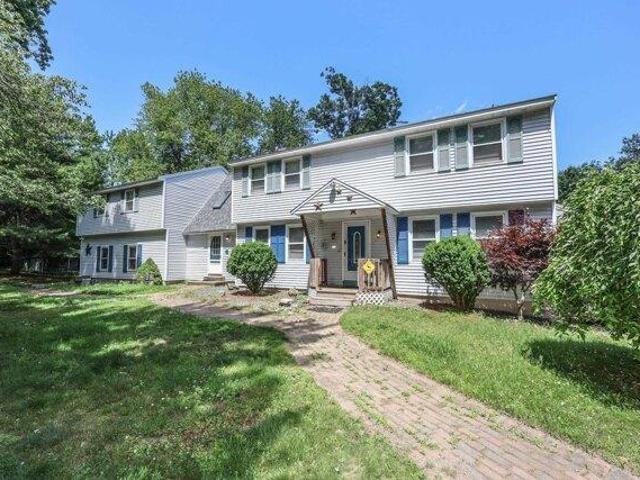 house with 5 bedroom, Londonderry NH DS104192331
