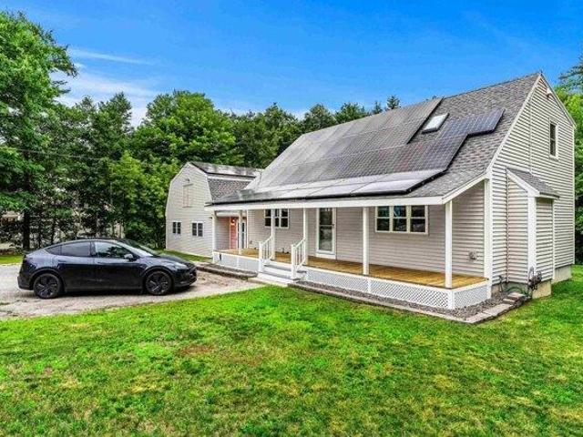 house with 5 bedroom, Londonderry NH ES104830947