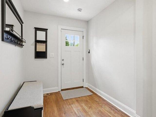 house with 5 bedroom, Longmeadow MA DS103774391