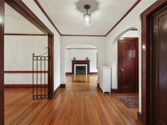 house with 5 bedroom, Longmeadow MA ES103500028