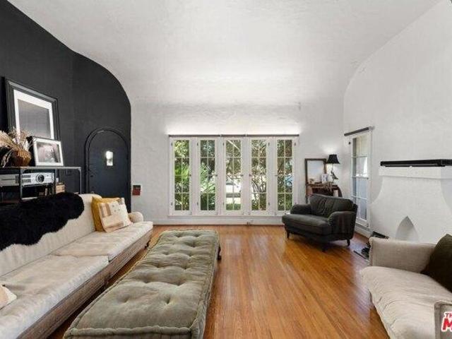 house with 5 bedroom, Los Angeles CA ES103501154