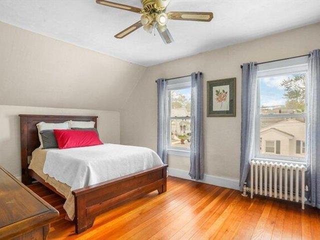 house with 5 bedroom, Lowell MA DLS102762168
