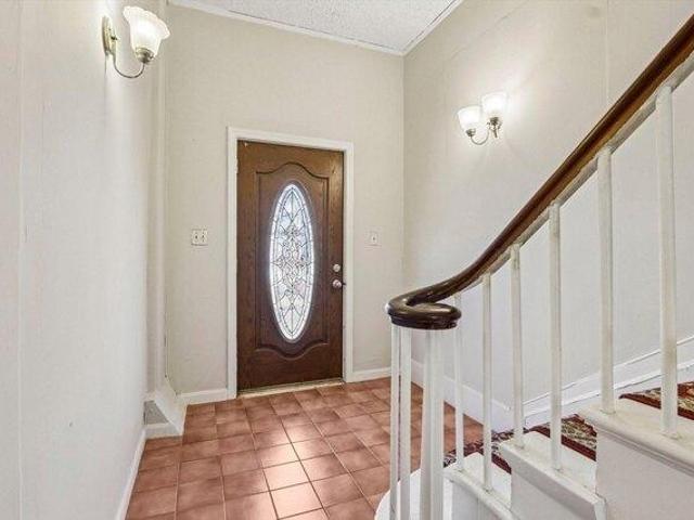house with 5 bedroom, Lowell MA DLS103102380