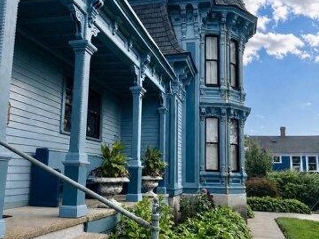 house with 5 bedroom, Lowell MA ES105514804
