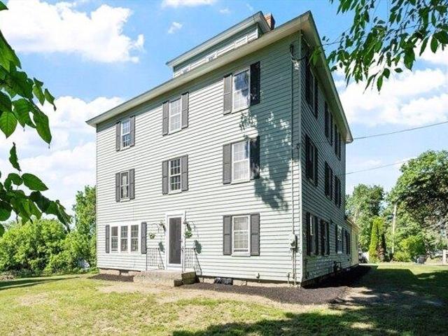 house with 5 bedroom, Lunenburg MA DS104009698