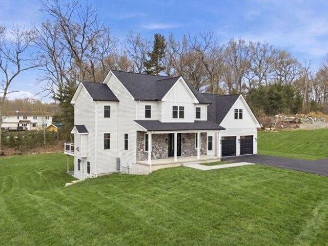 house with 5 bedroom, Ludlow MA ES105041839
