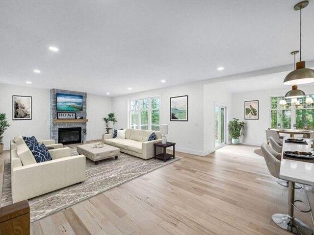 house with 5 bedroom, Ludlow MA ES105278892
