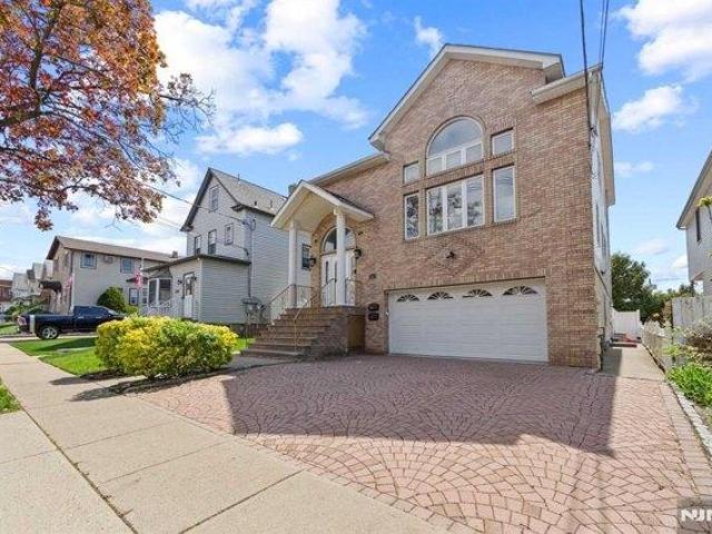 house with 5 bedroom, Lyndhurst NJ DS102530955