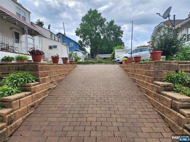 house with 5 bedroom, Lyndhurst NJ ES105125718