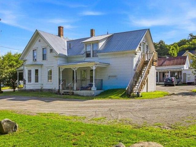 house with 5 bedroom, Lyndon VT ES105142435
