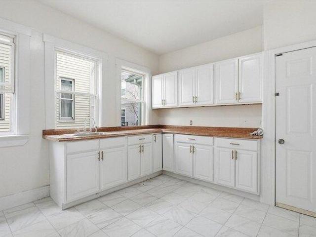 house with 5 bedroom, Lynn MA DS102922470
