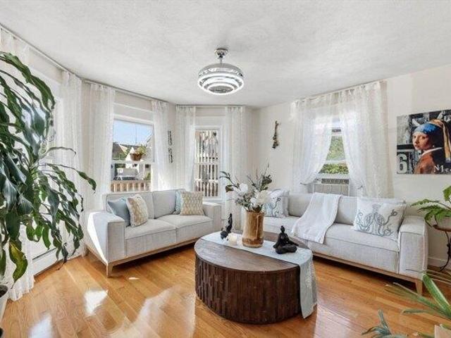 house with 5 bedroom, Lynn MA ES105059539