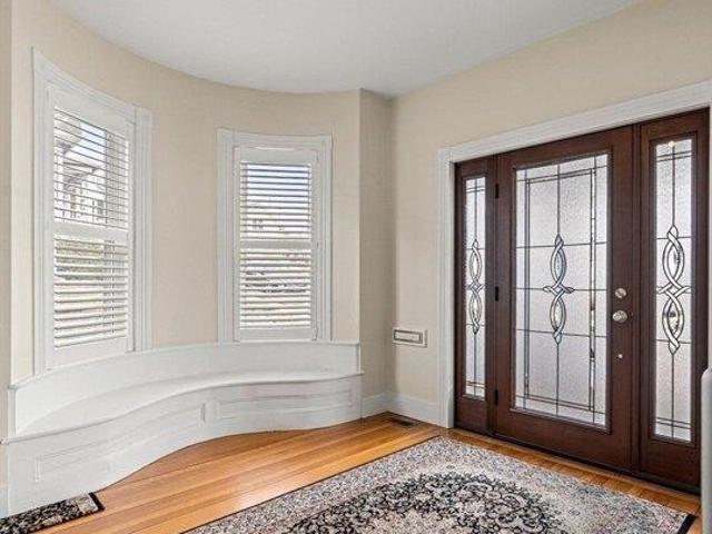house with 5 bedroom, Lynn MA ES103435695