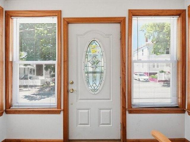 house with 5 bedroom, Lynn MA ES103431257