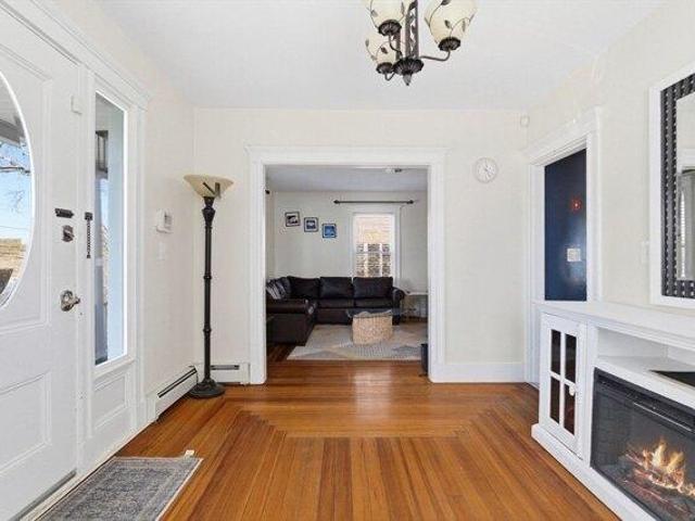 house with 5 bedroom, Lynn MA ES103852698