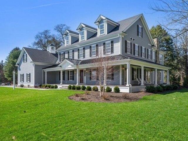 house with 5 bedroom, Lynnfield MA DLS102634605