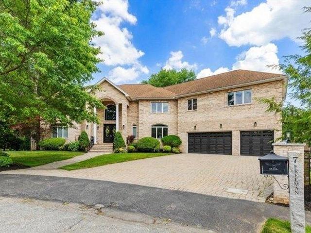house with 5 bedroom, Lynnfield MA DLS102762212