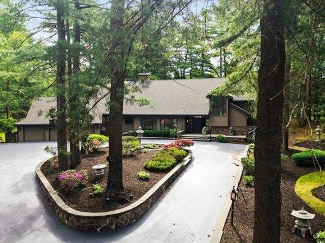 house with 5 bedroom, Lynnfield MA DS104409276